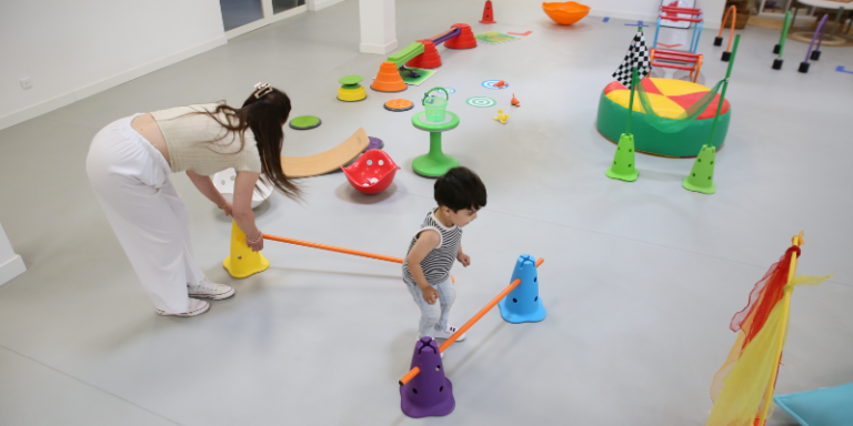 Le jeu en séance de psychomotricité ? - Blog Hop'Toys