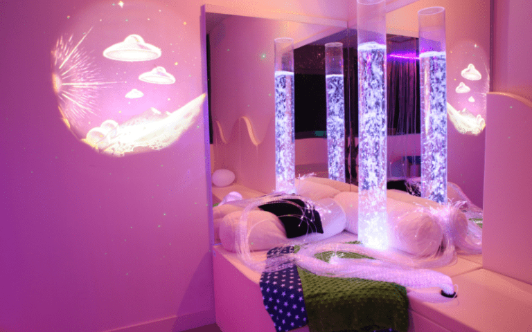 Coin calme, salle sensorielle, Snoezelen… Décryptage ! - Blog Hop'Toys